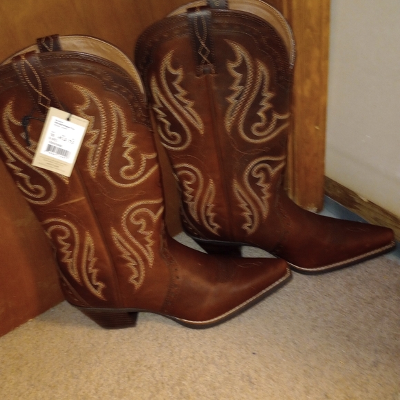 Ariat | Shoes | Womens Ariat Heritage Western X Toe In Vintage Carmel ...